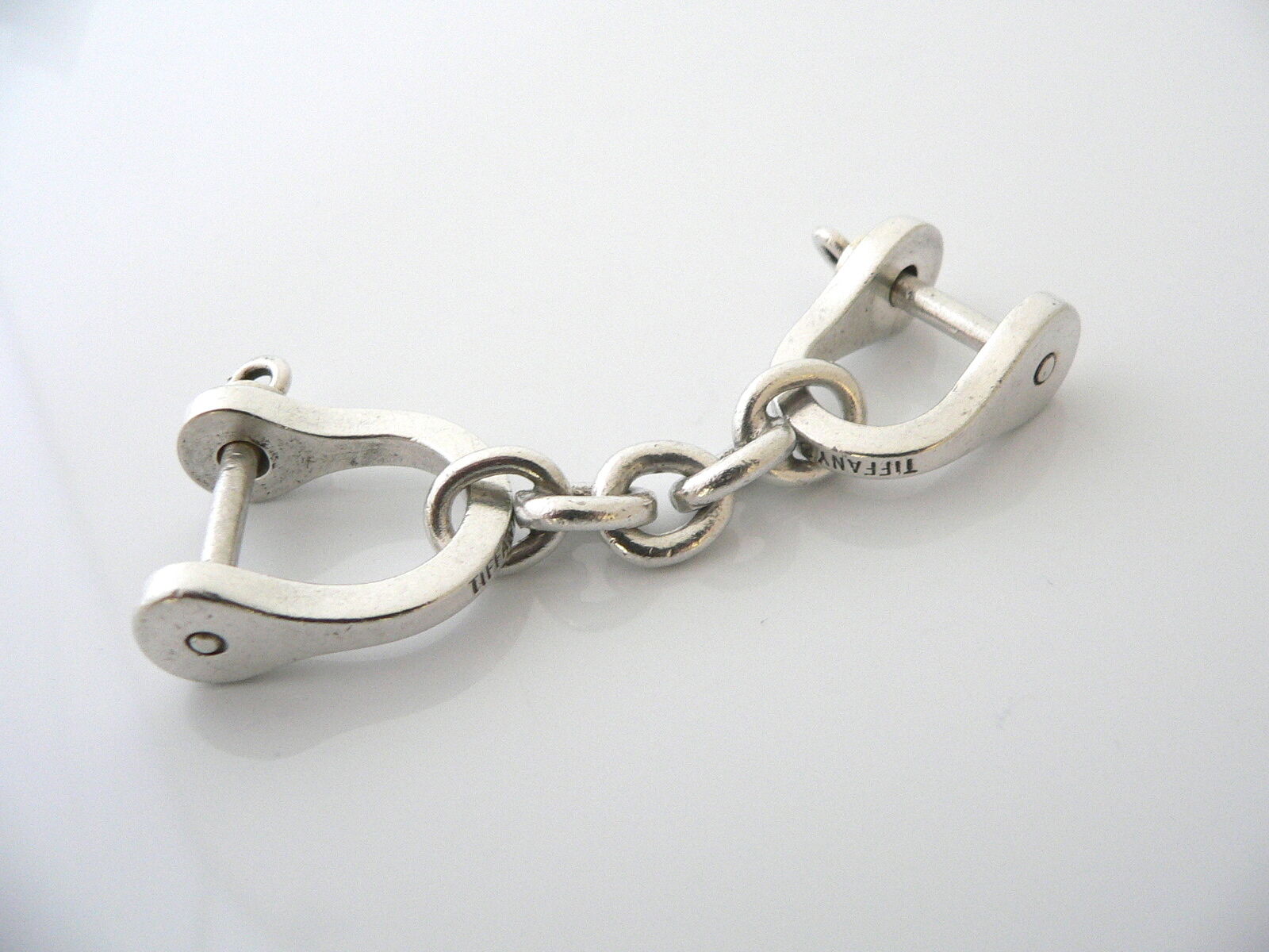 Home › Tiffany & Co Silver Shackle Key Ring Keychain Man Unique Gift ...