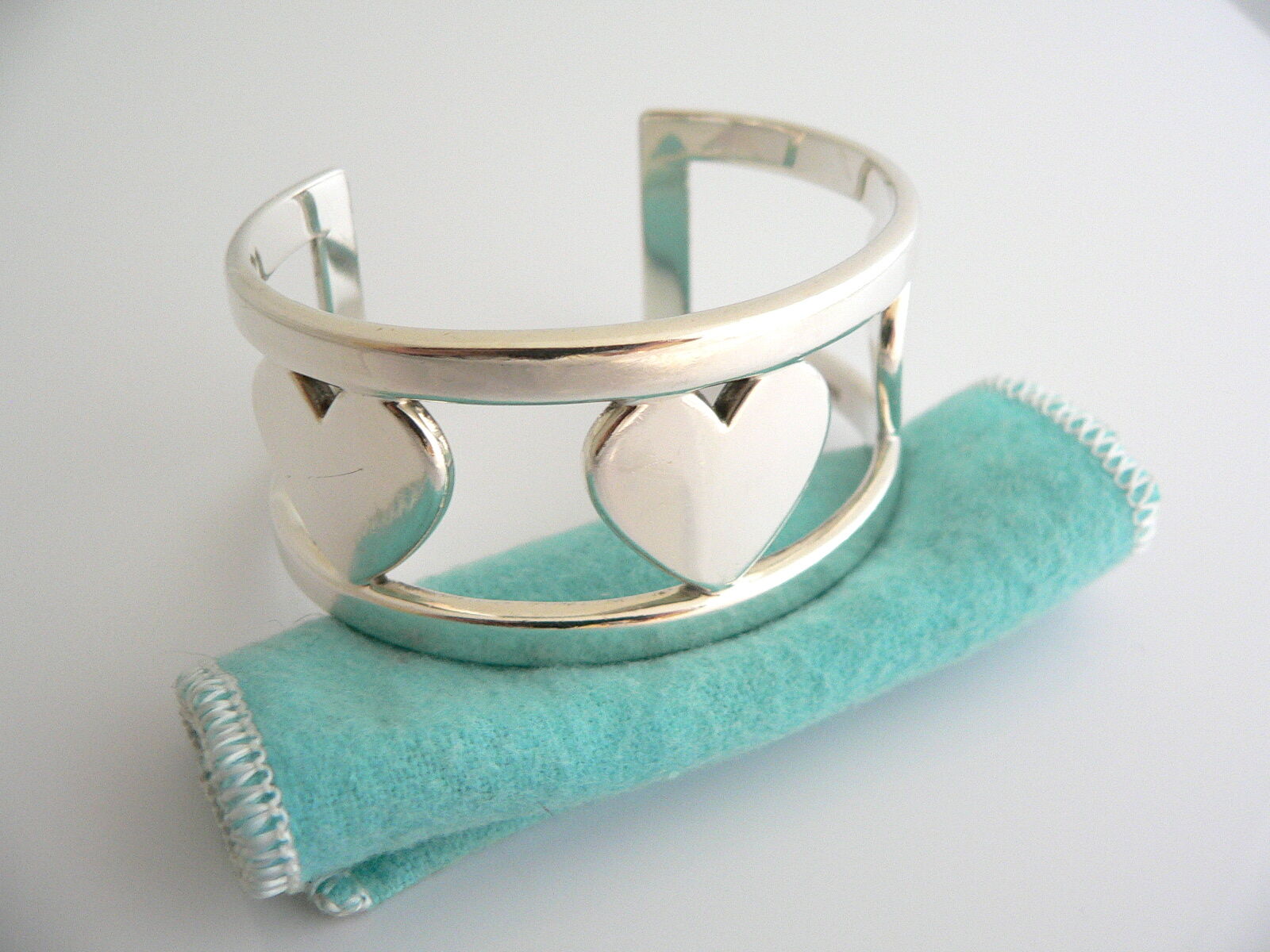 Home › Tiffany & Co Silver Heart Bar Cuff Bangle Bracelet Rare Gift Pouch Love Art